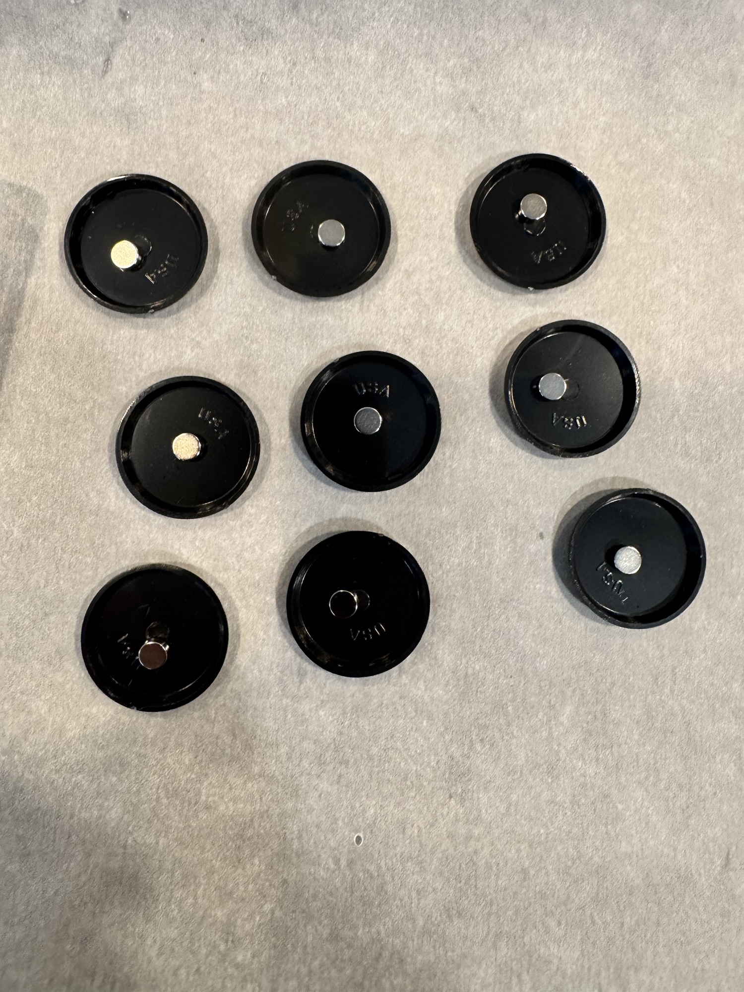 The Best and Easiest Way to Magnetize Your Bases – Iron Dice Gaming